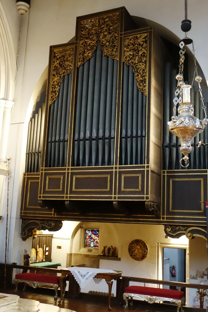 highgate_st_augustine150916_27 « London Churches in photographs