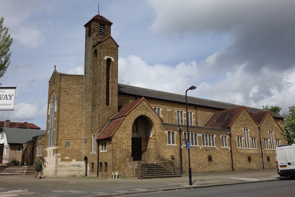 St Barnabas, Raglan Way, Northolt Park « London Churches in photographs