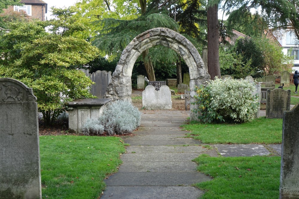 St Mary, High Street, Mortlake « London Churches in photographs