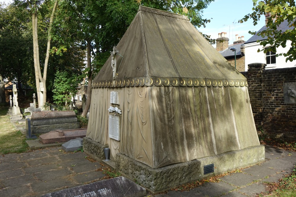 St Mary Magdalene, North Worple Way, Mortlake (Roman Catholic) « London ...