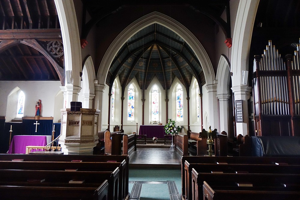 Holy Trinity, Twickenham Green, Twickenham « London Churches in photographs