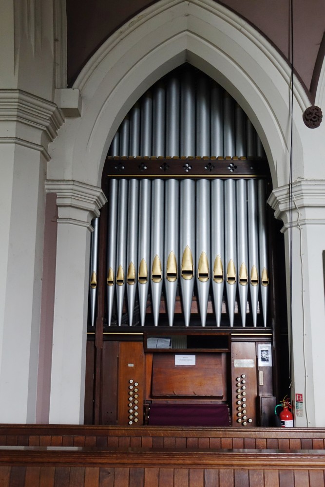 Holy Trinity, Twickenham Green, Twickenham « London Churches in photographs
