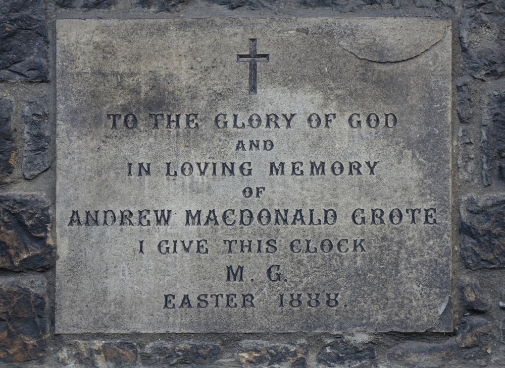 upper_tooting_holy_trinity201216_49 « London Churches in photographs