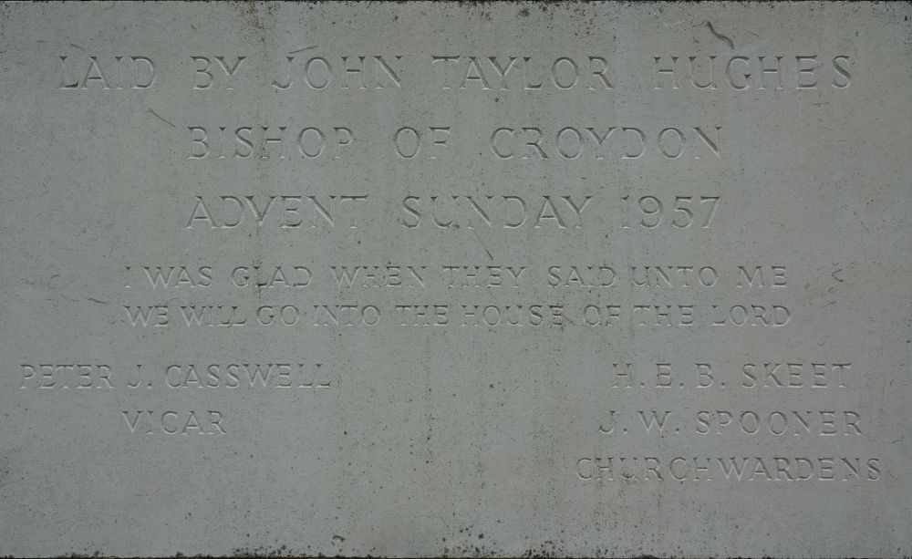 St Edward, Cleves Avenue, New Addington « London Churches in photographs