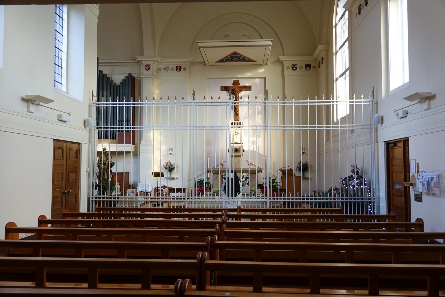 Tyburn Convent Chapel (Shrine of the Sacred Heart and Tyburn Martyrs ...
