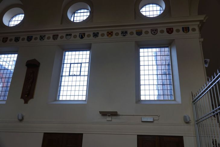 Tyburn Convent Chapel (Shrine of the Sacred Heart and Tyburn Martyrs ...