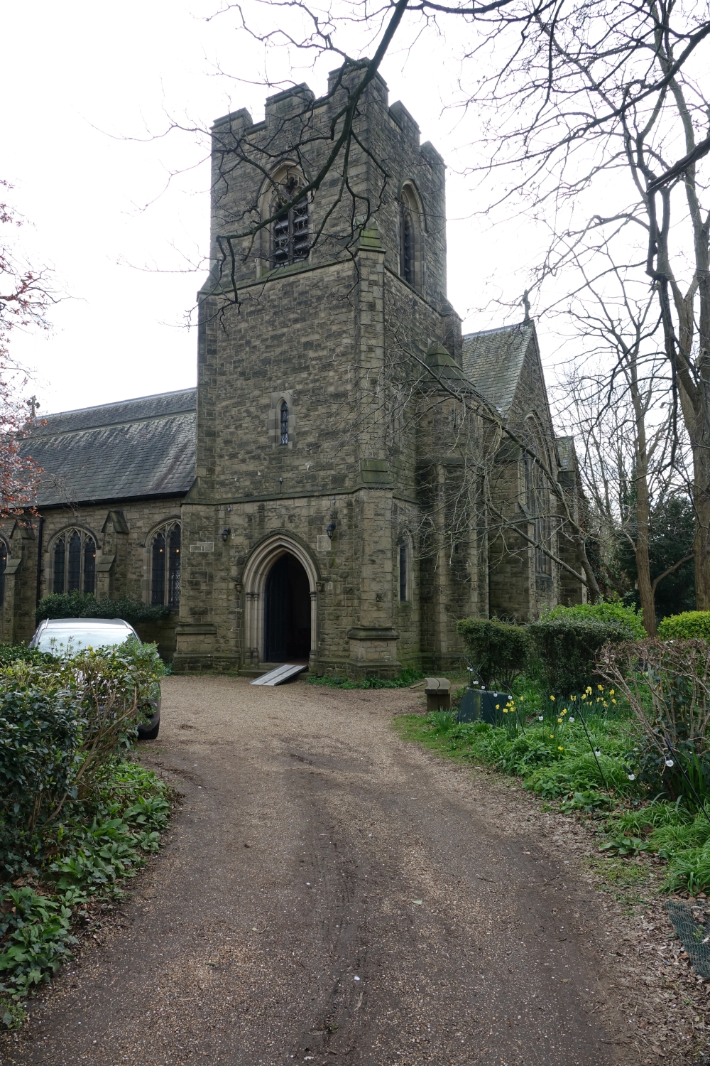 St John the Divine, High Path, Merton « London Churches in photographs