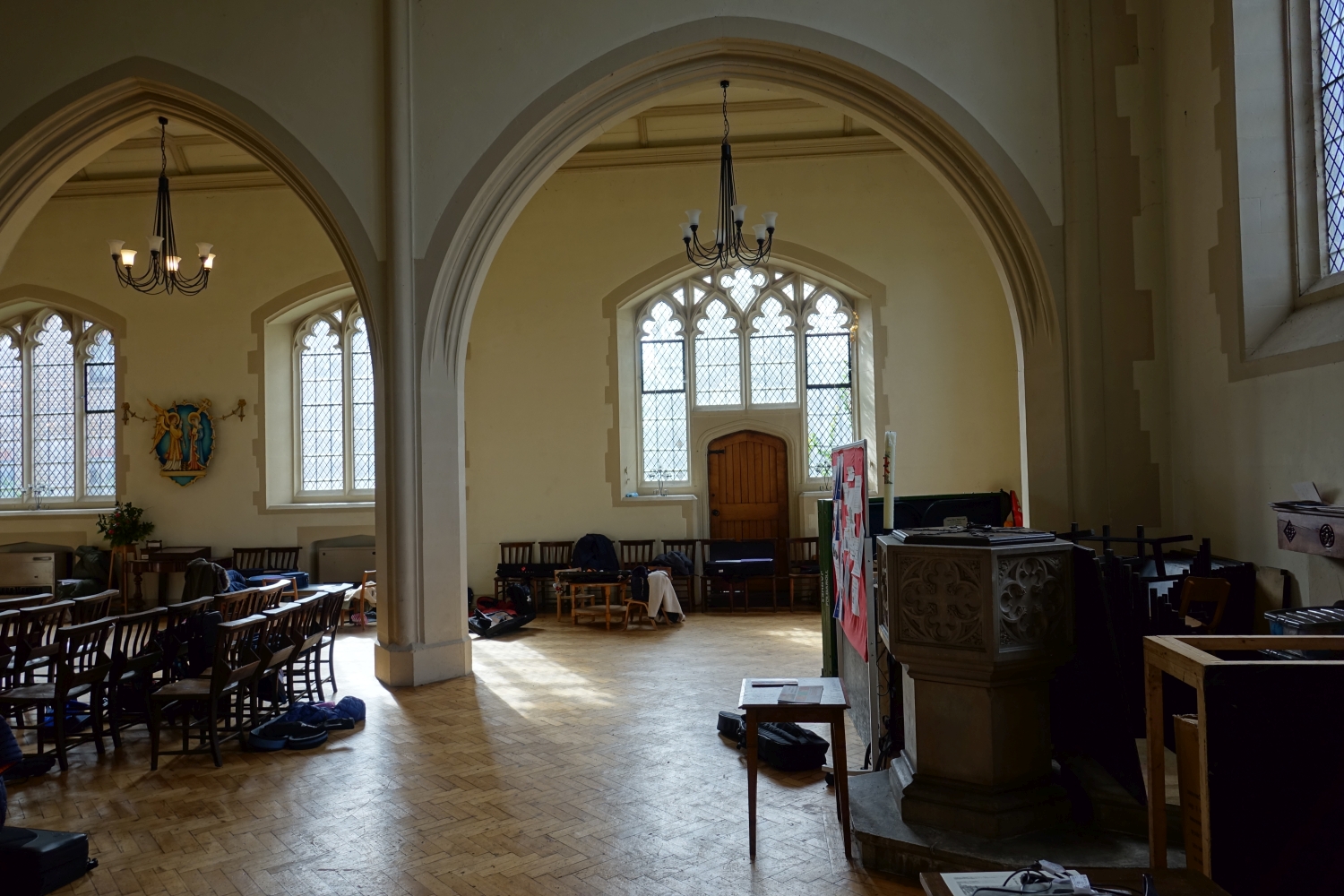 St John the Divine, High Path, Merton « London Churches in photographs