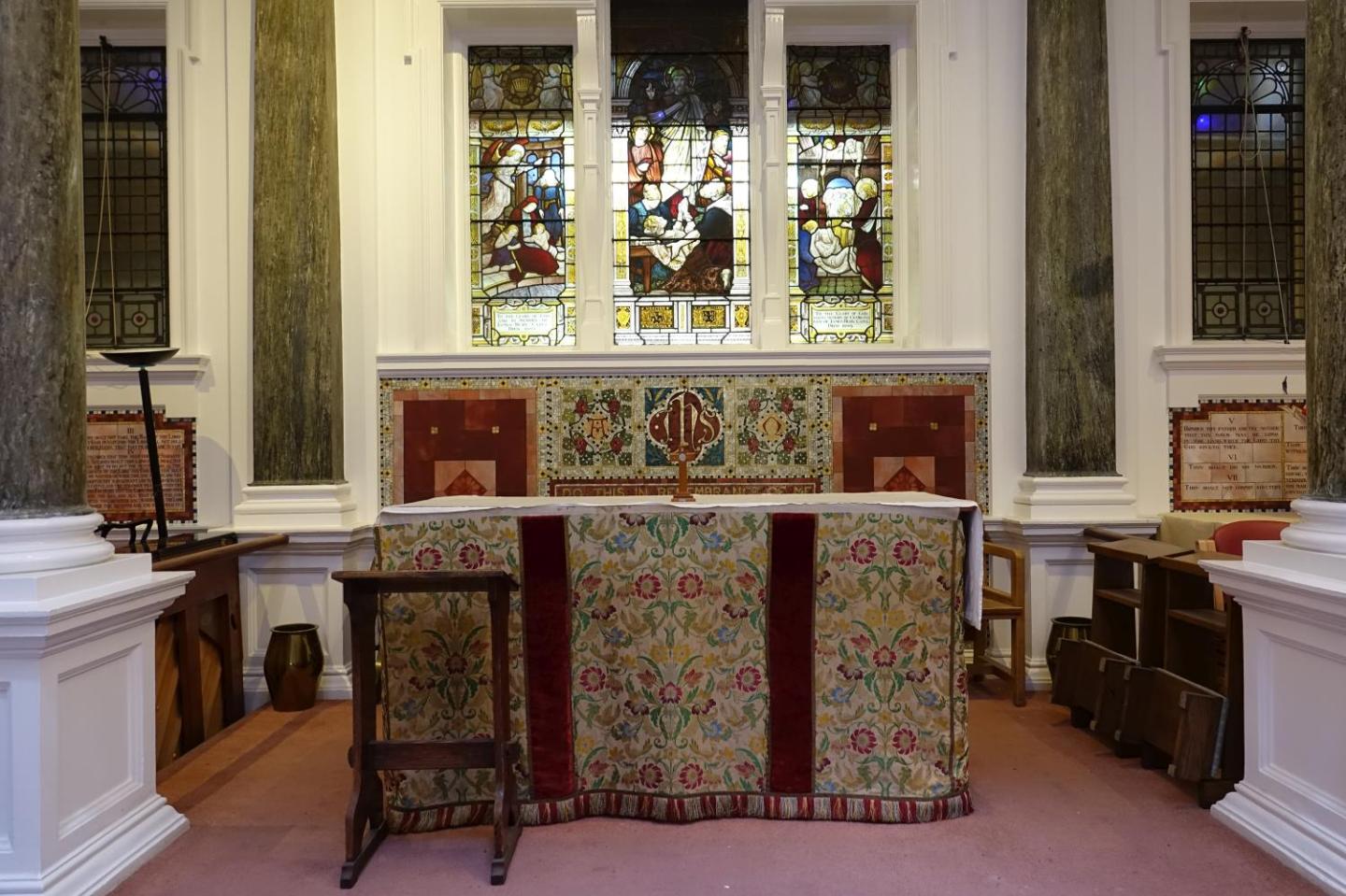 Chapel, National Hospital for Neurology and Neuro-surgery, Queen Square ...